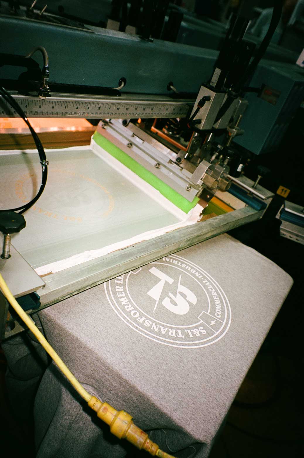 7 Advantages of Custom Screen-Printed Apparel